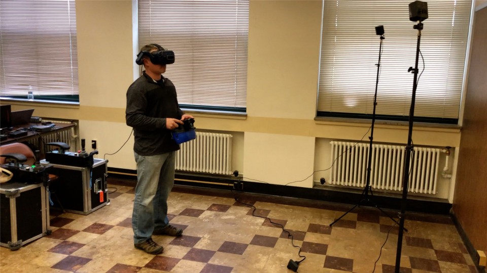 ELLWOOD Trialing a Virtual Reality Crane Simulator from Kone Crane (VIDEO)